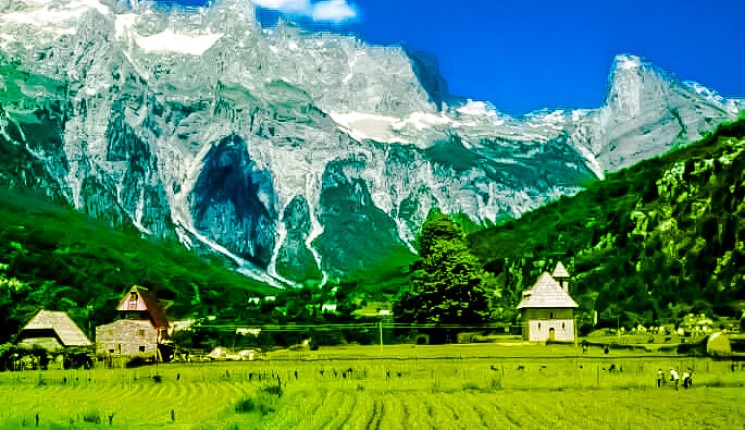 Beste Reisezeit für Theth | Klima und Wetter. 4 Monate zu vermeiden!