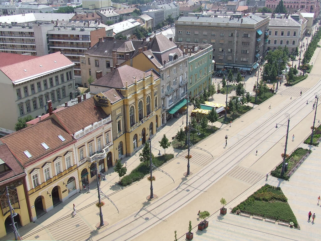 Beste Reisezeit für Debrecen | Klima und Wetter. 5 Monate zu vermeiden!