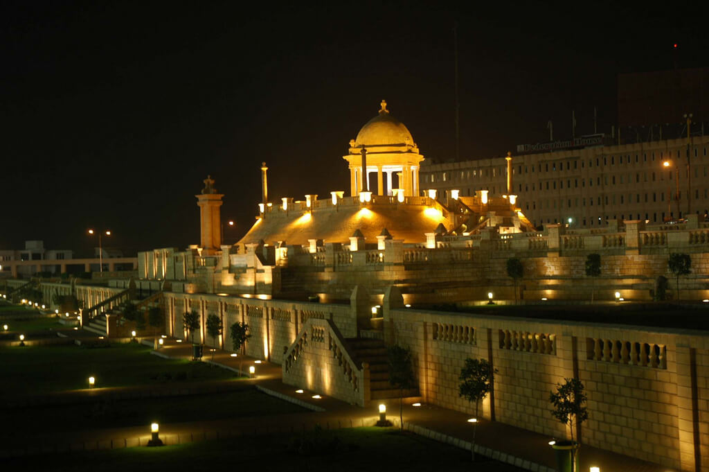 Beste Reisezeit Für Karatschi | Klima Und Wetter. 4 Monate Zu Vermeiden ...